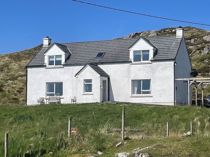 One, Manish, 
Isle Of Harris - Harris