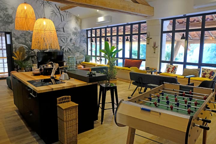 Superbe Loft 135m2- Piscine • 3 Suites • Arles - 亞爾