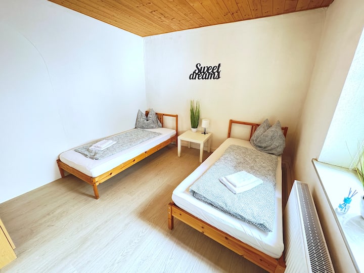 Monteurunterkunft Für 17 Personen - Großköllnbach - Germany