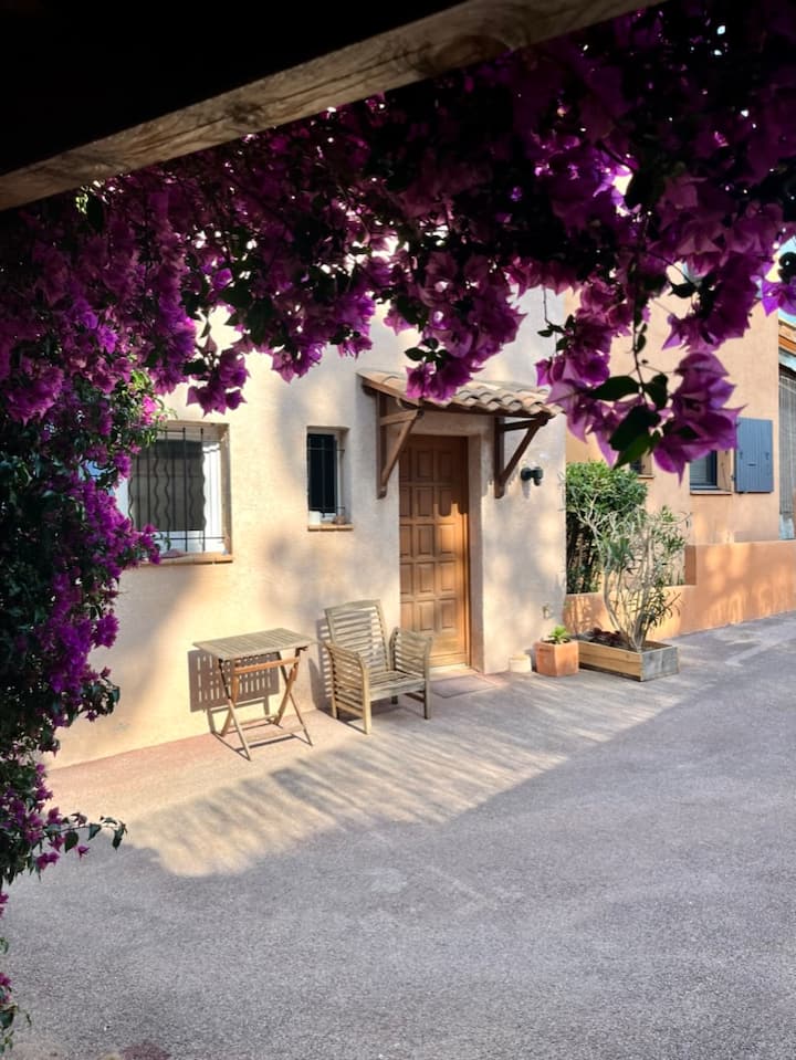 Mazet Avec Jardin Plage à 700m 
Domaine Sécurisé - Sainte-Maxime
