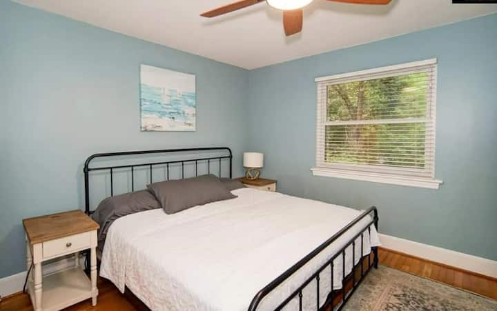 Rosewood Room - Columbia, SC