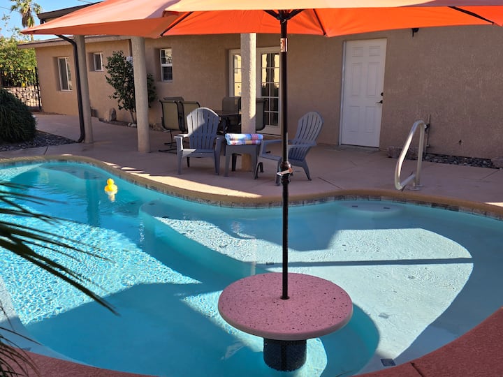 Peaceful Getaway Downtown Close - United States