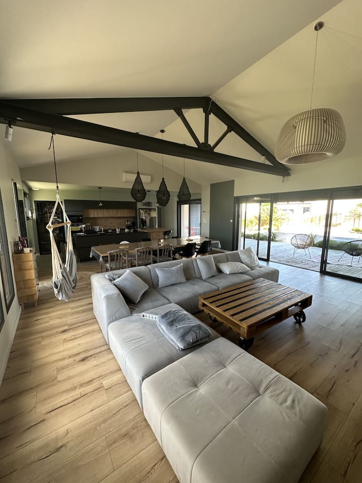 Maison De Vacances Avec Piscine - Coulon