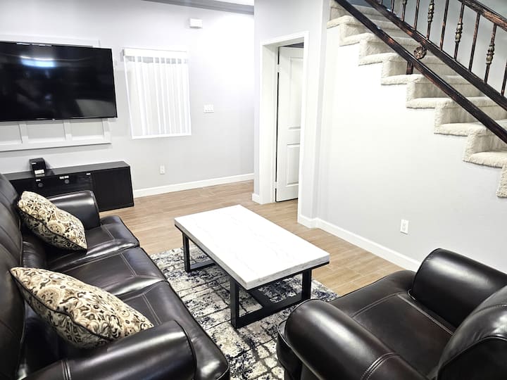 Relax & Restful* 3miles To Disneyland - Anaheim