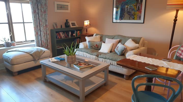 Cosy Apartment With Sea And Mountain Views - Westport, Ireland
