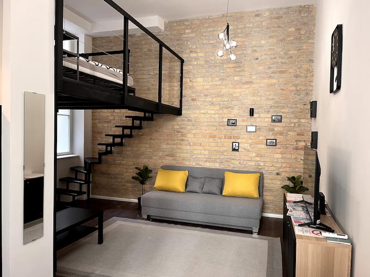 Cityscape Elegance Nook - Budapest