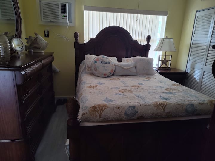 Marco Island Apartment - Marco Island, FL