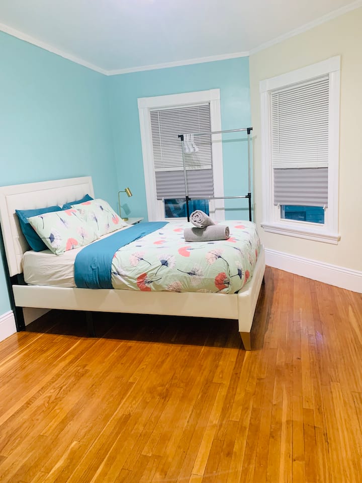 Nice Large Room In Federal Hill, Downtown - Providence, RI
