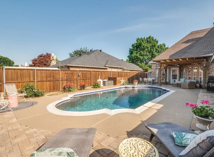 Your Rockwall Oasis | Pool, Charm & Room For 12 - Rowlett, TX