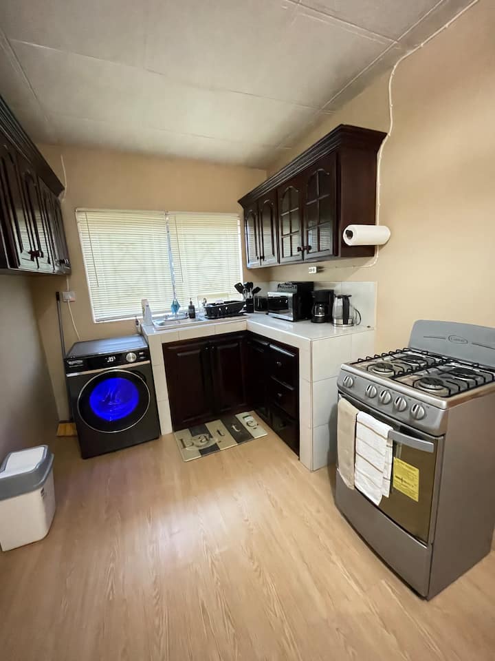 Luxe Haven - Kingston, Jamaica