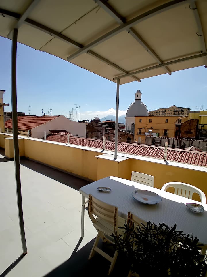 Salotto Vergini Centro Storico - Napels