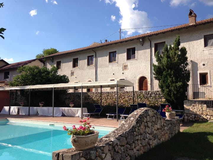 Casa Con Piscina In Agriturismo - Tagliacozzo