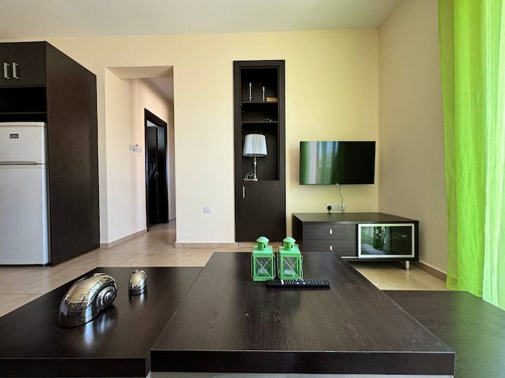 Mythical Sands Block B Apt12 - Паралимни