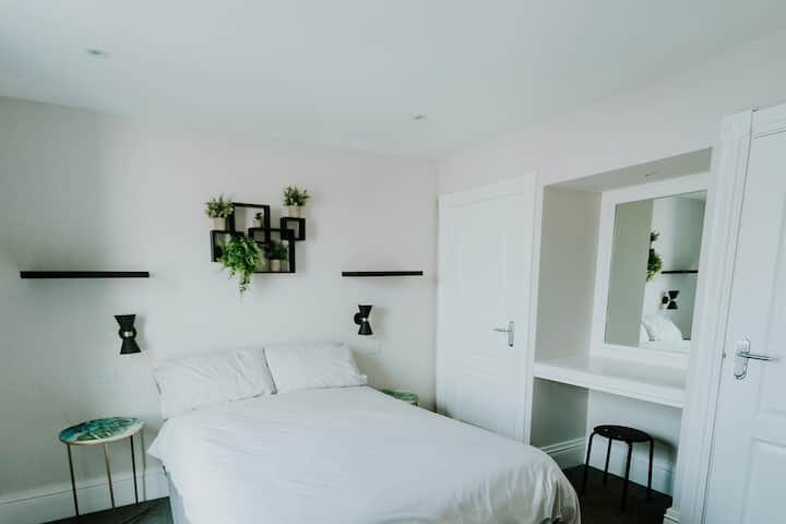 Modern 1bed Flat | Contractors Welcome & Fast Wifi - Cleethorpes