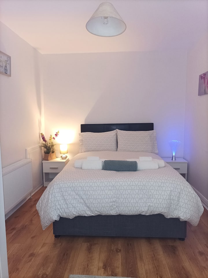 Two Or Three Apartments For Four Or Six People - Sligo