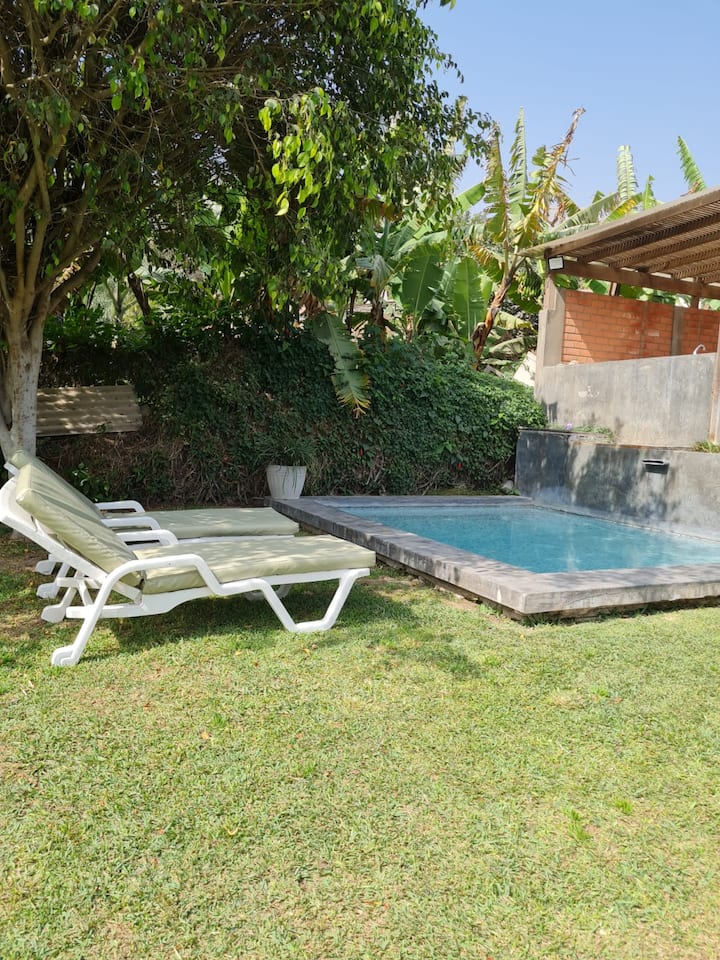 Casa De Campo En La Cantuta - Pérou
