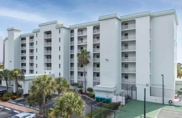 Shore Condo: Beachfront Bliss - Ponce Inlet, FL