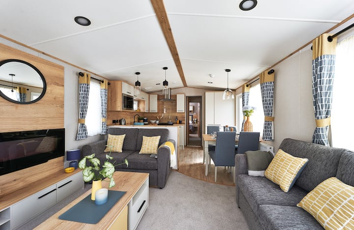 3 Bedroom St David's Static Caravan - Whitesands Bay
