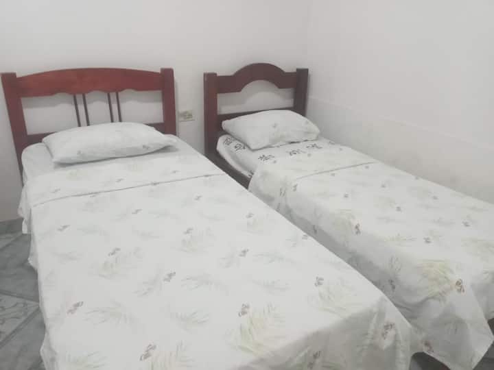 Quarto Quadruplo. 4 Pessoas - Carolina