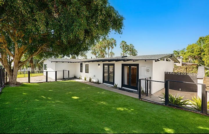 Mid-century Modern Surf House - Encinitas, CA