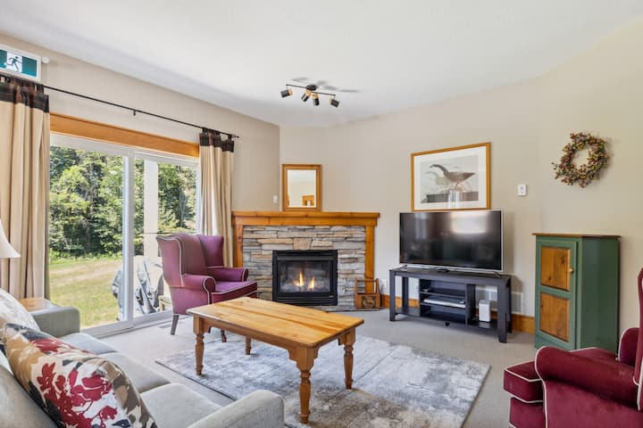 2bdr Snowbridge Townhome Close To Village - Collingwood