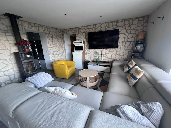 Maison Aux Bonheurs Des Enfants Proche De Nice - Nizza