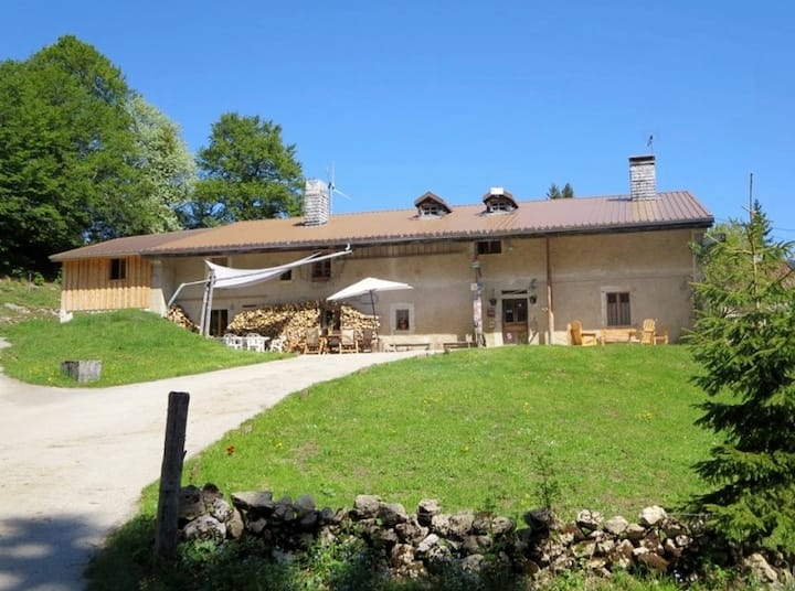 Gîte Meublé Haut Jura 6 Personnes - Lélex