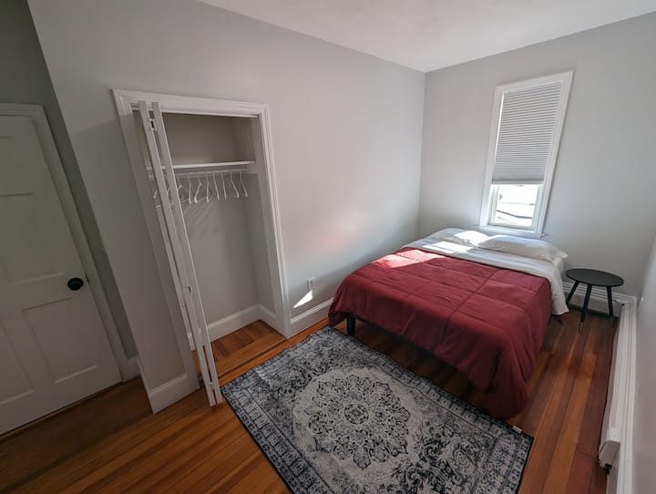 Private Bedroom Near Assembly Sq1 - Somerville, MA
