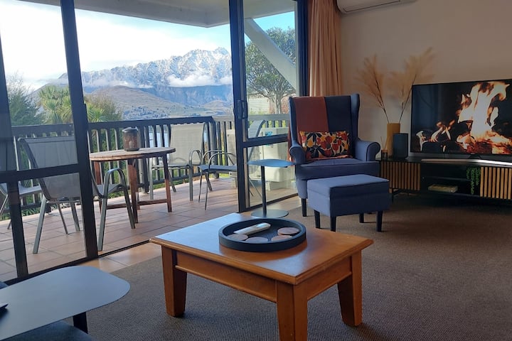 Cute 1 Bed Apartment With A View - Queenstown