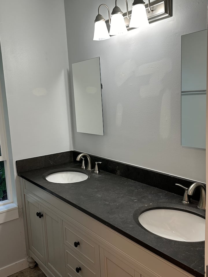 Forest Retreat - Edmonds, WA