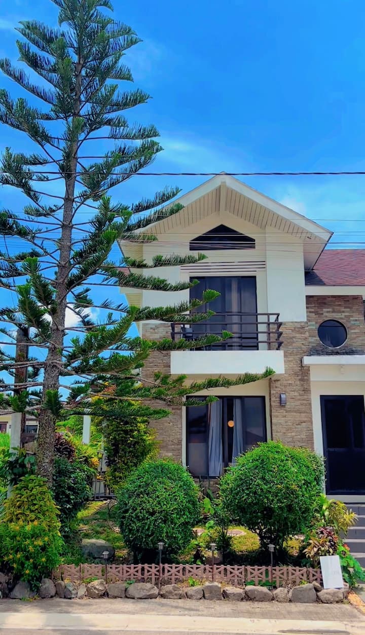 Tagaytay Staycation - Casa Miranda - Tagaytay