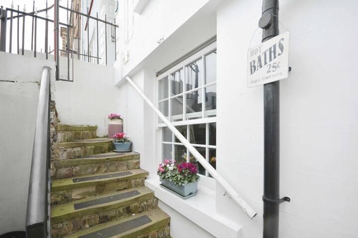 Beach Apartment - Broadstairs