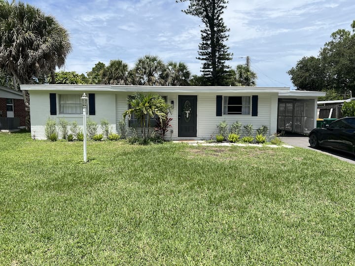 Embassy Paradise - Naples, FL