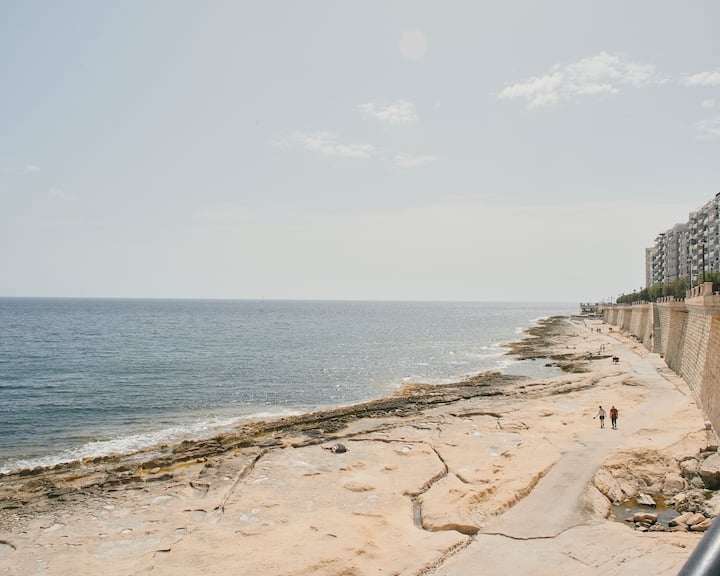 The 501 - 20% Off! - Ac, Garage, Balcony, Beaches - Malta