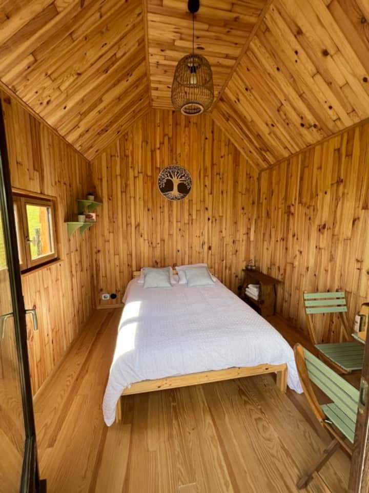 Cabane Insolite Dans Un Verger - Meuse