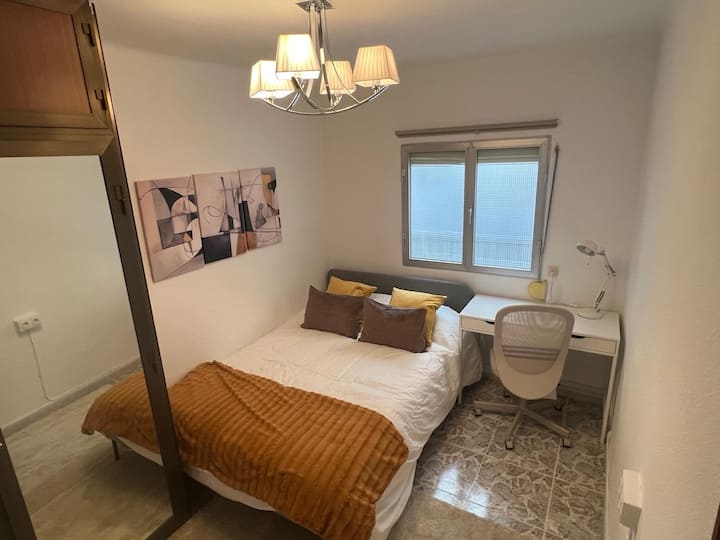 Hab Privada Mo4 Cama Individual Grande - 馬拉加