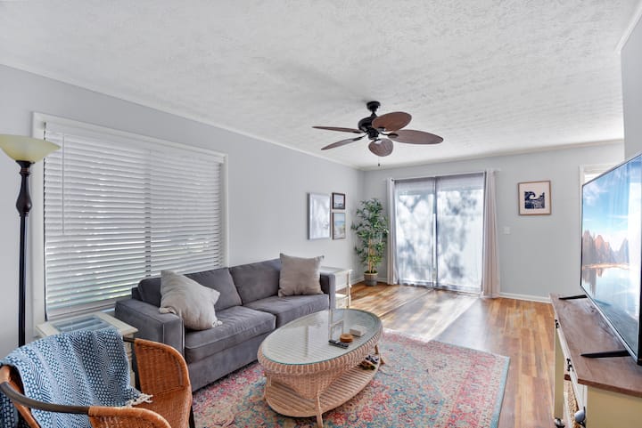 Beautiful Stay, Steps From Village - Brunswick, GA