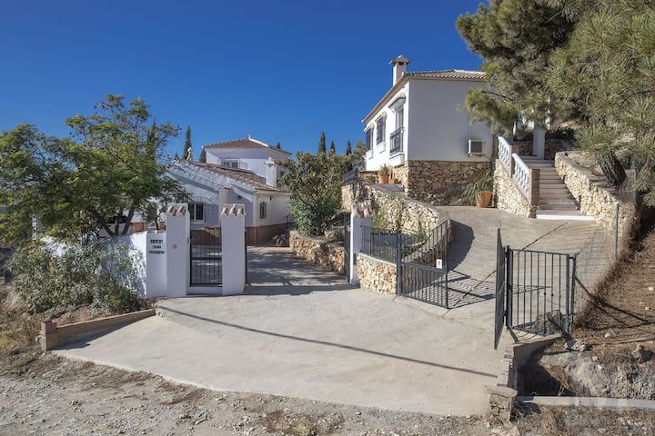 Casita Las Perlas In Competa - Cómpeta