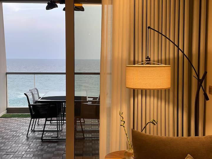 شقة فاخرة بإطلالة بحرية كاملة - Jeddah