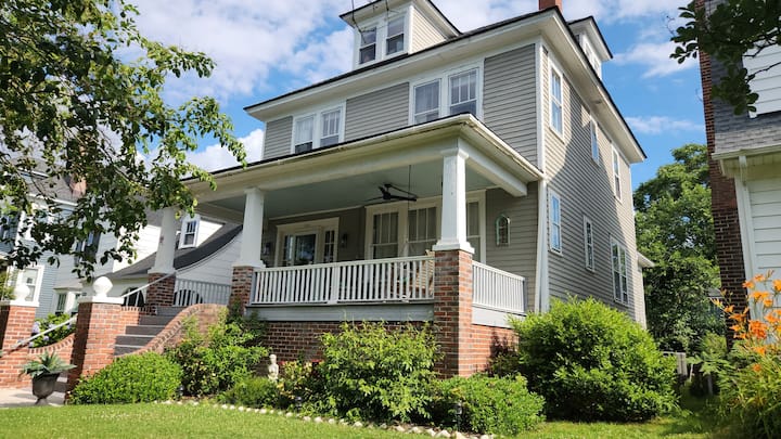 The Summer House- 6br, 2 Bath - Cape Charles, VA