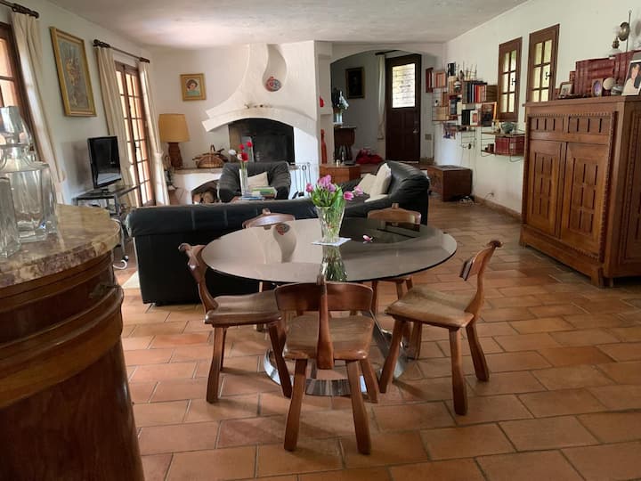 Jolie Chambre à Mandelieu - Pégomas