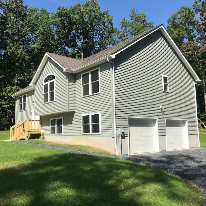 Modern Home In Gardiner Ny, Hudson Valley - Minnewaska State Park Preserve, Kerhonkson