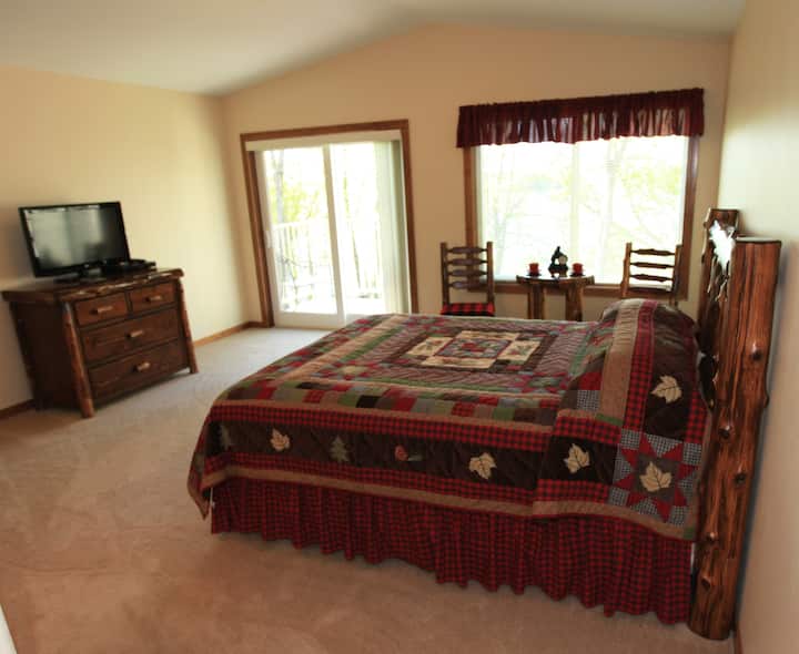 2 Br Woodsy Lakeside Getaway - Maplewood State Park, Pelican Rapids