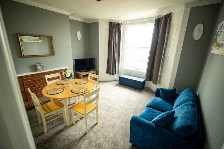 Ground Floor Sea View Apartment - Lowestoft
