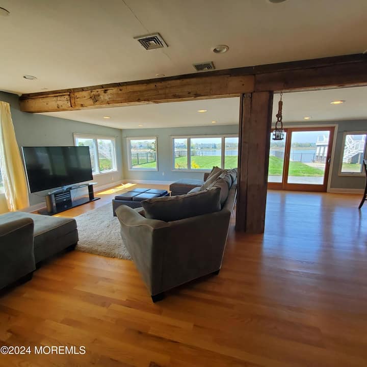 Summer Beach Duplex In Sea Bright - Highlands, NJ