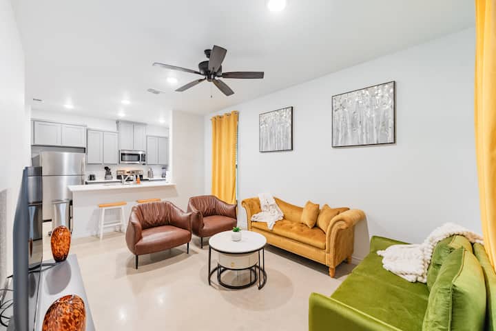 Cute Single Unit-b Duplex Home - Temple, TX