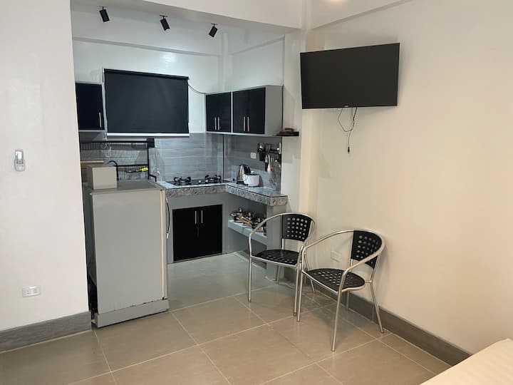 Just 50m Away From White Beach, Dot Accredited - Malay