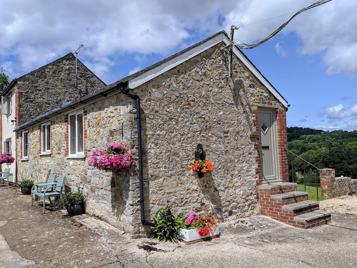 The Goathouse In Lyme Regis - 라임 레지스