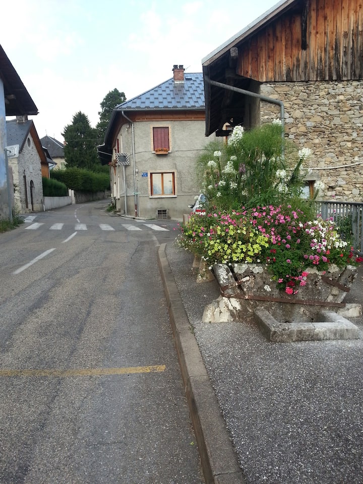 Maison De Village Avec Terrasse - Aiguebelle