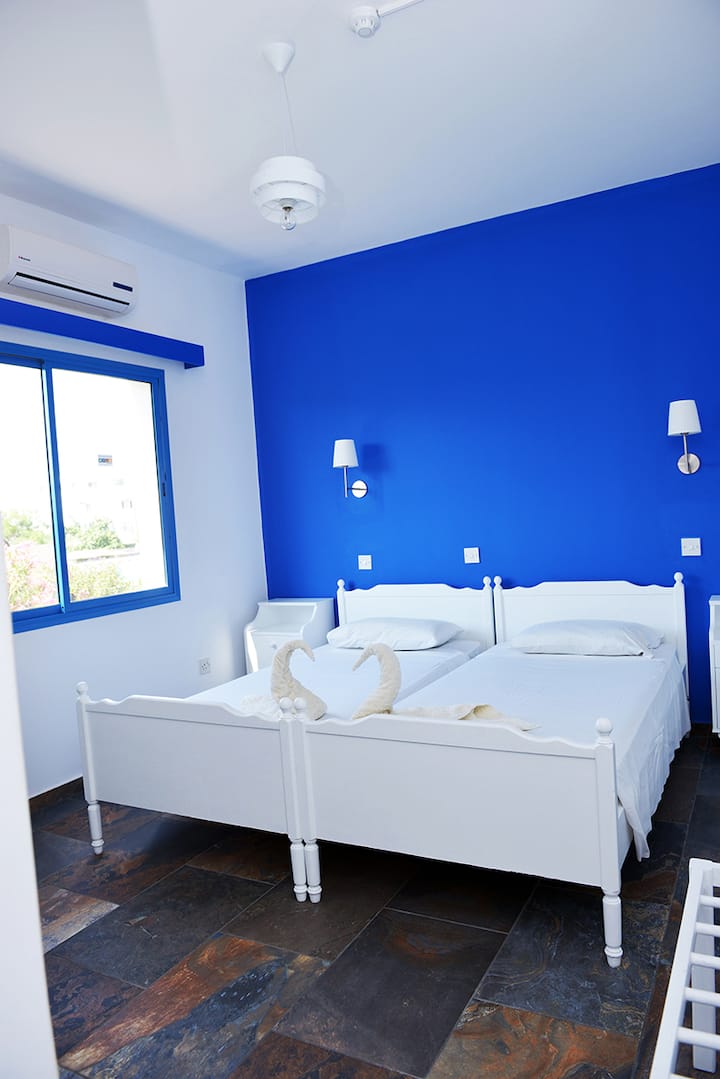 Standard One Bedroom Pool View - Paphos